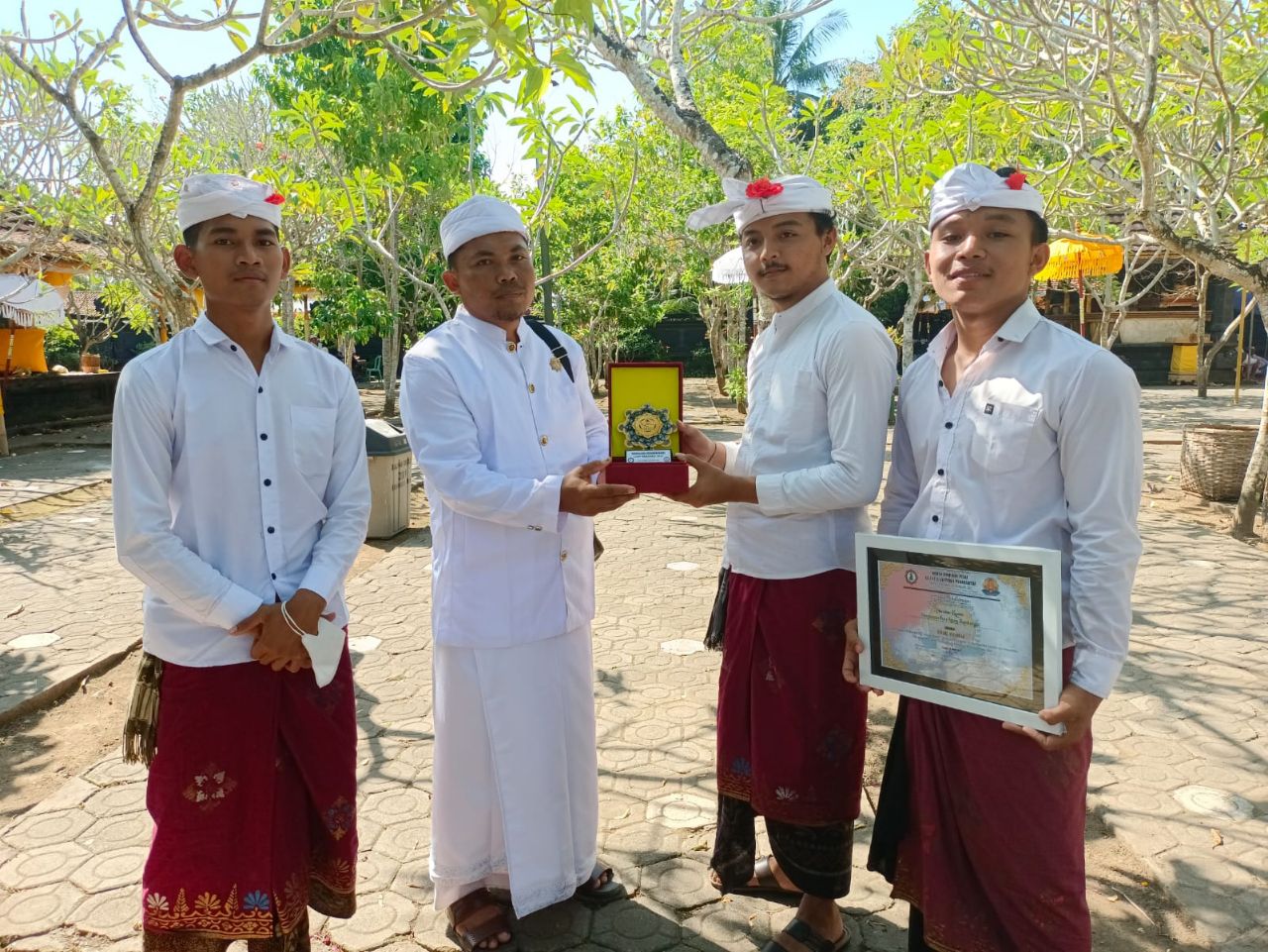 Beranda - Gringsing Agung